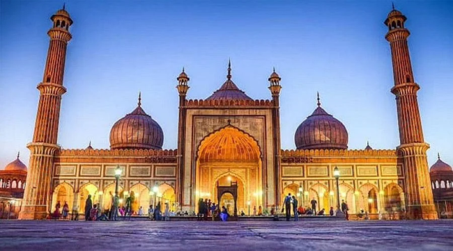5 must visit dargahs of Delhi