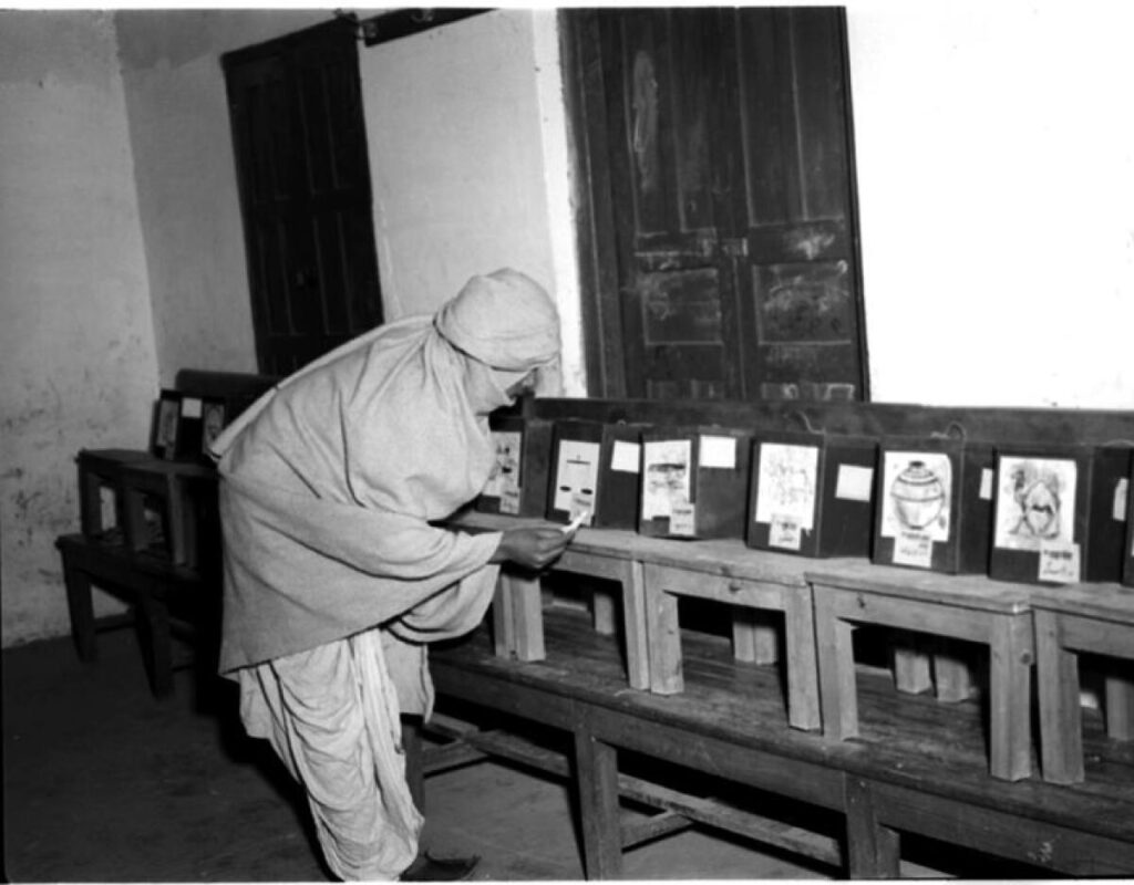India Votes: The First General Elections Of 1951-1952.